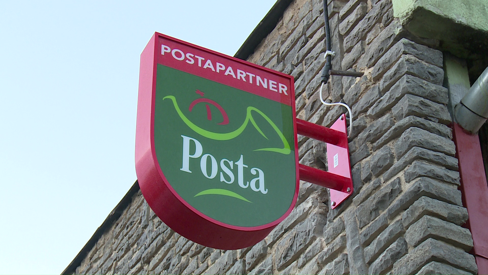 » 4 napig hamarabb zár a kisposta